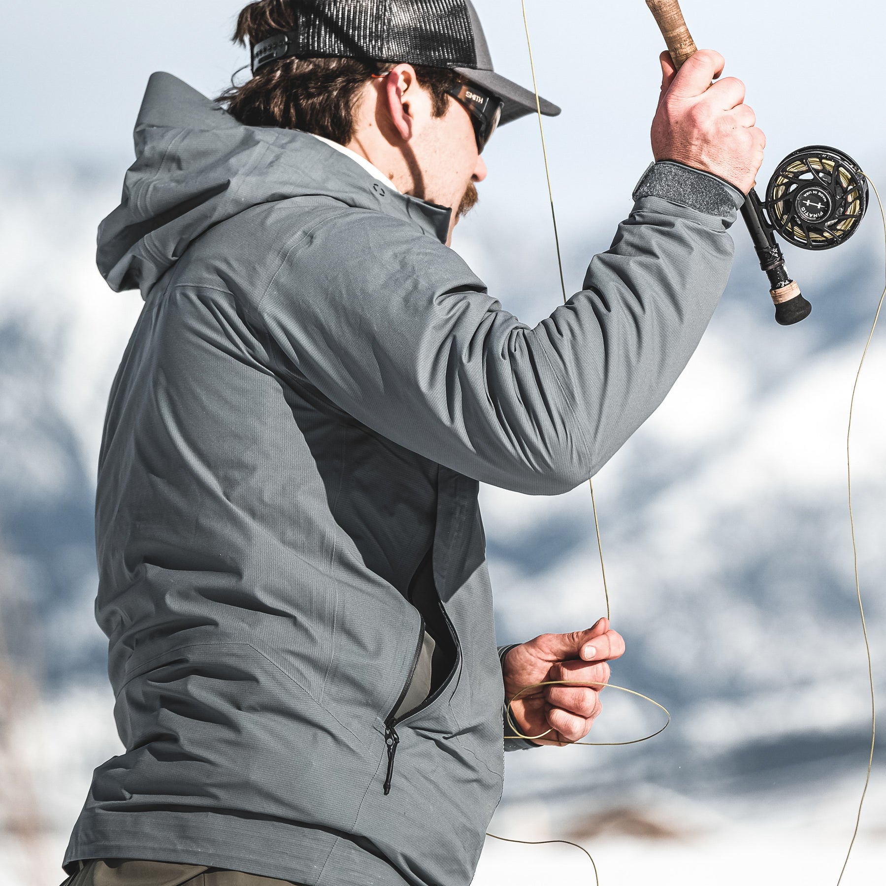 Skwala Carbon Jacket — Red's Fly Shop